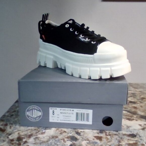Palladium | Shoes | Brand New Palladium Revolt Lo Tx | Poshmark